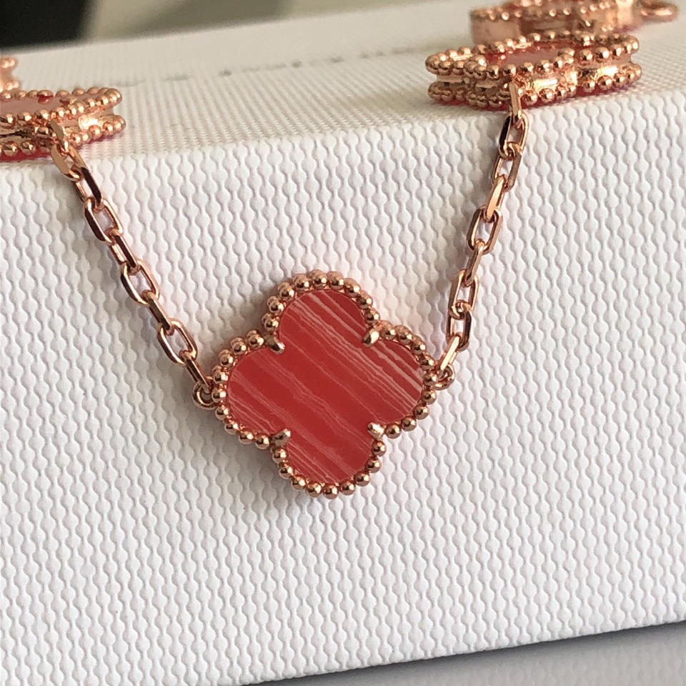 Replica Van Cleef & Arpels Bracelet For Women #1046741, $39.00 USD ...